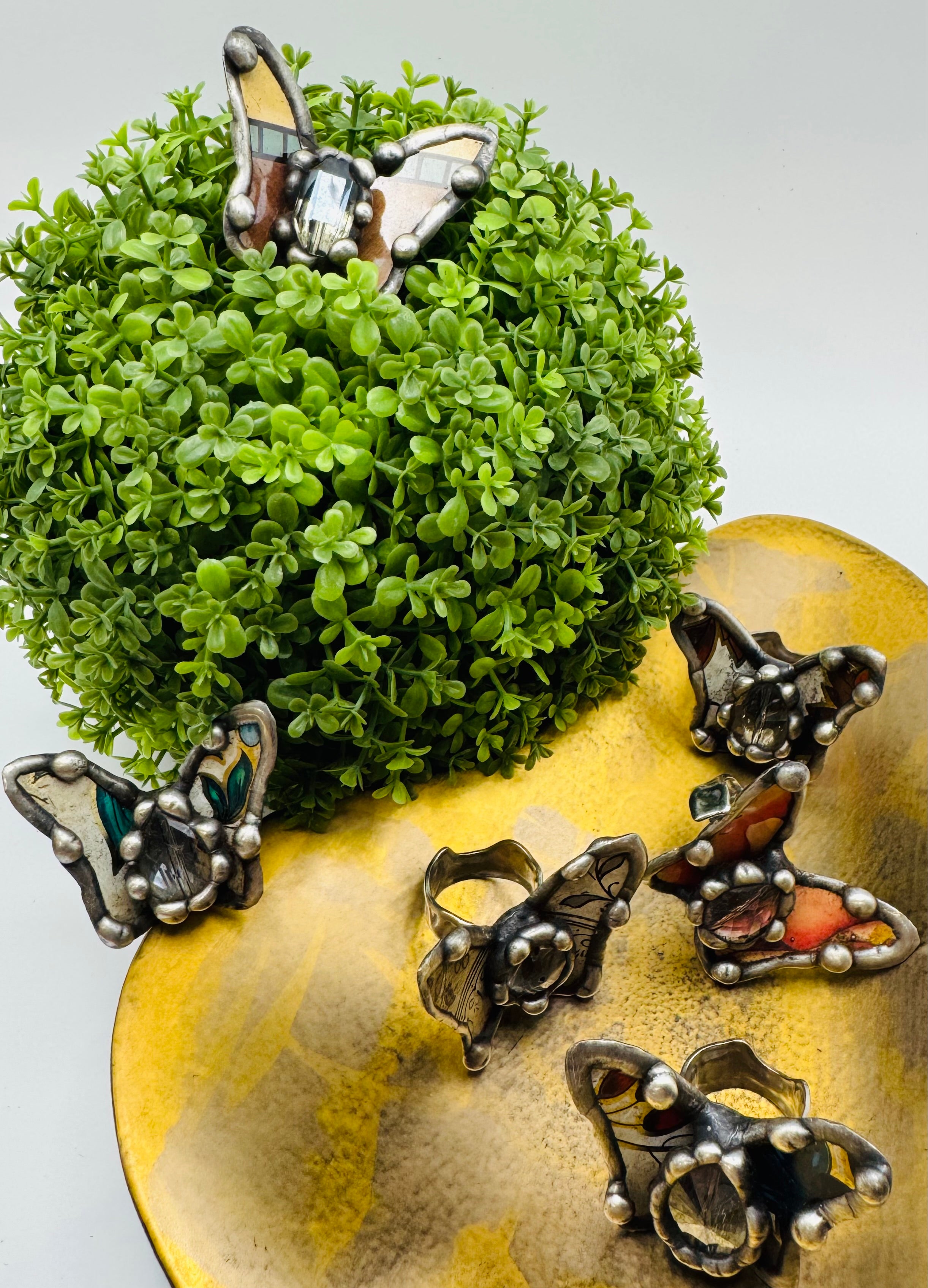 Flutter Finger Ring – Beyond 436 Boutique