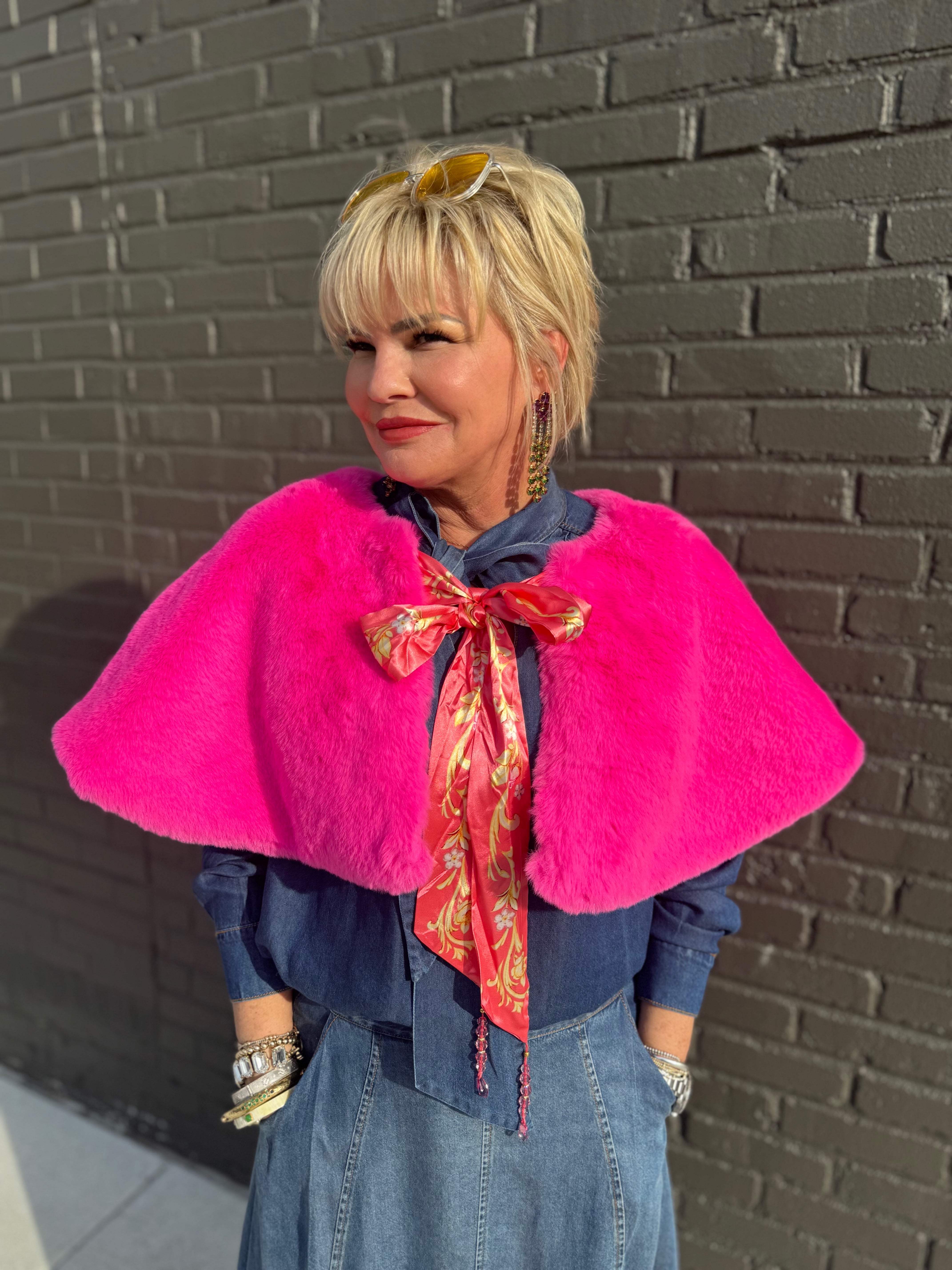 Fiona Reversible Fur Cape in Pink – Beyond 436 Boutique